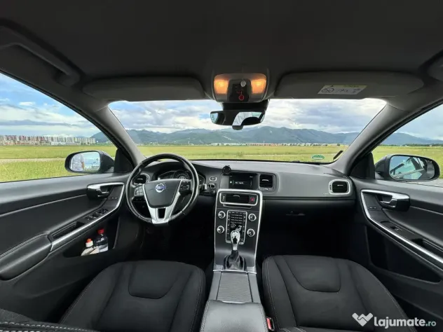 VOLVO V60, 2015, 2.0 (5 PISTOANE) - Autoturisme - Brasov - 16869868